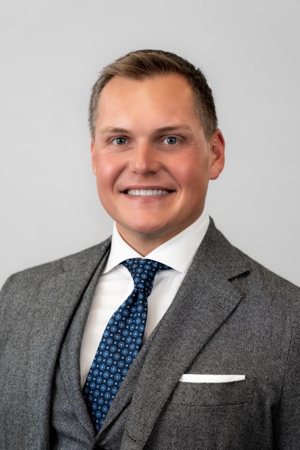 Meet The Neurosurgery Team | Benjamin Ditty M.D.